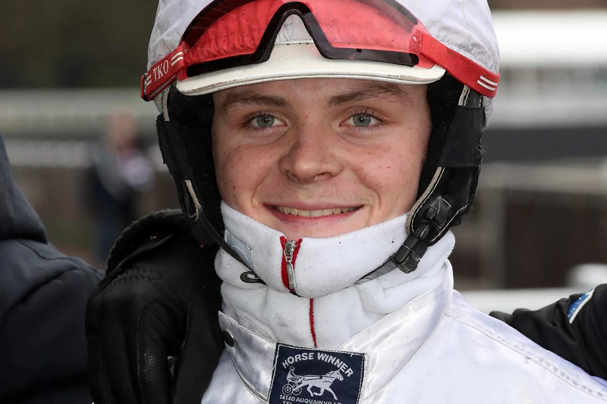 Théo BRIAND - La fiche du Jockey/Driver - CANALTURF
