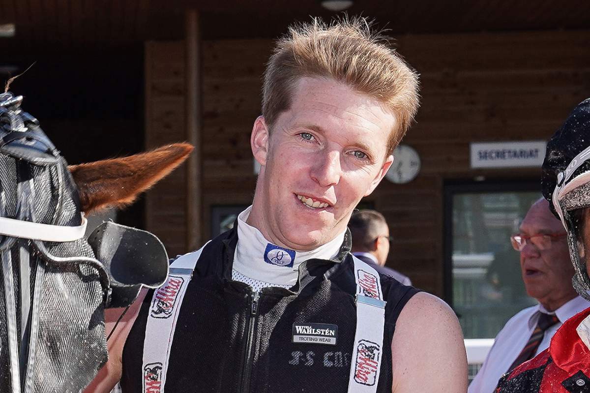 Interviews courses pmu, samedi, à Vincennes (R-1). Julien-Sébastien ...