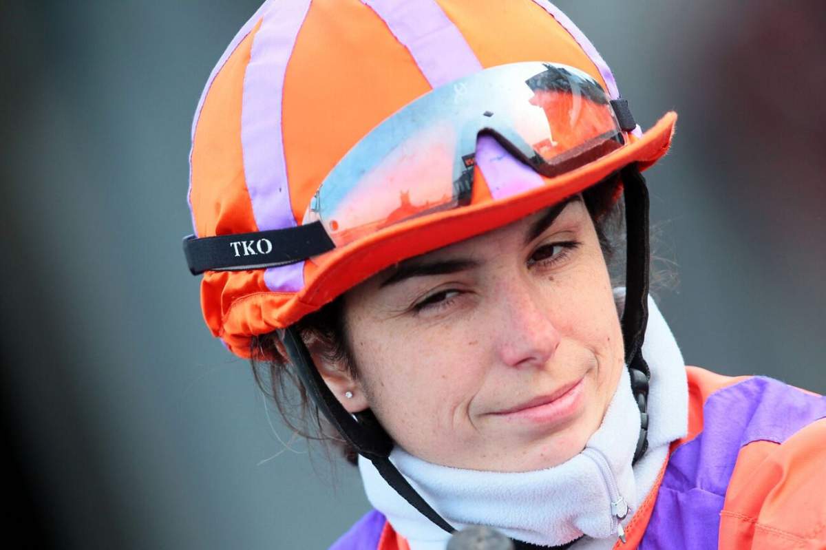Delphine BESSE - La fiche du Jockey/Driver - CANALTURF